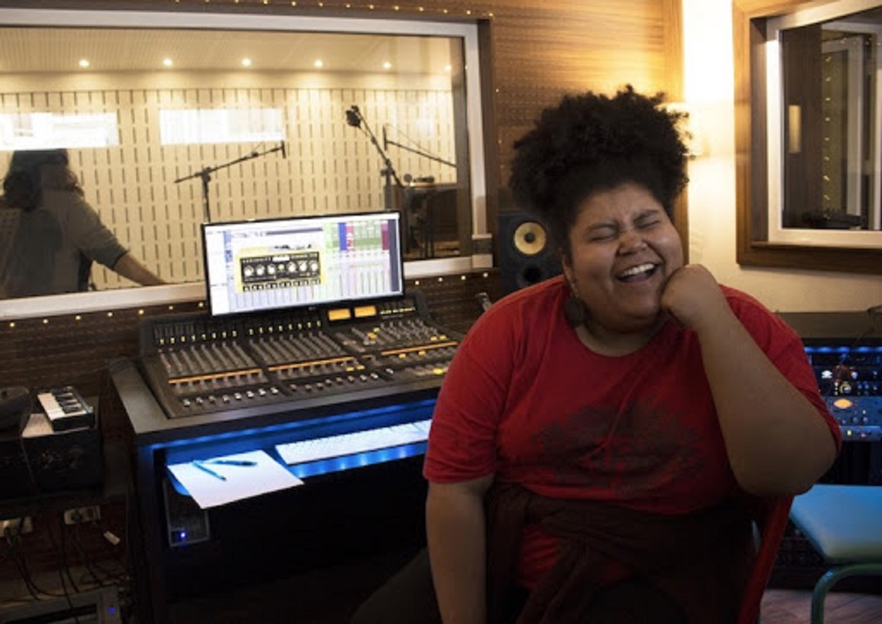 Érica Silva, da banda Mulamba, fala sobre o negro no rock, no podcast ...