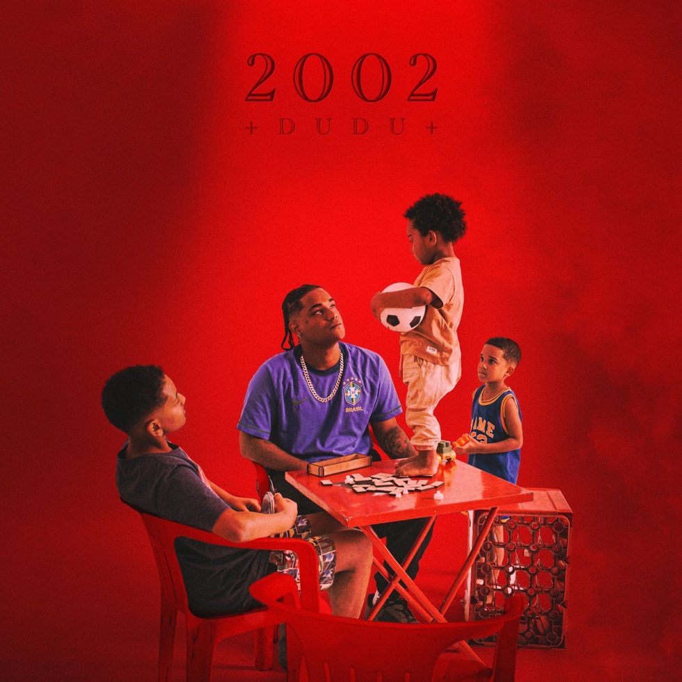 Rapper Dudu lança álbum '2002' com 12 faixas e feat com Salvador da ...