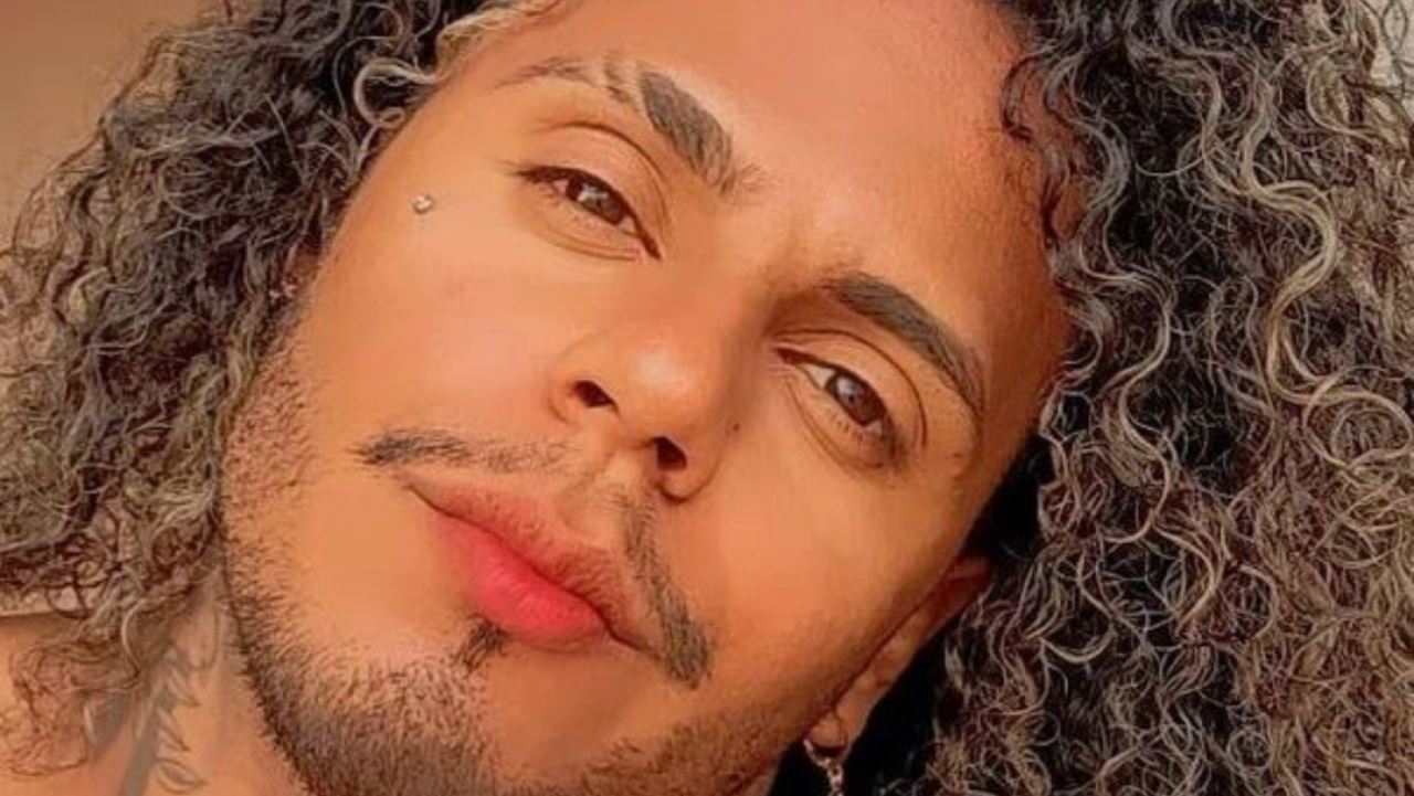 Morre o jovem Jonathan Williantan, conhecido por adotar cinco crianças ...