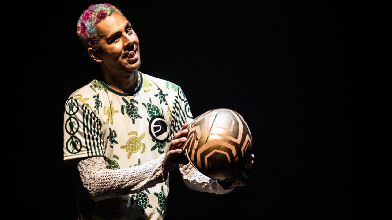 Espetáculo JONATHAN se apresenta nas unidades do Sesc nos meses de maio ...